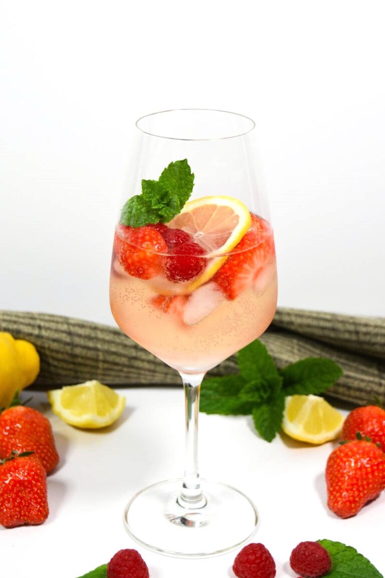 Prosecco Wild Berry Spritz